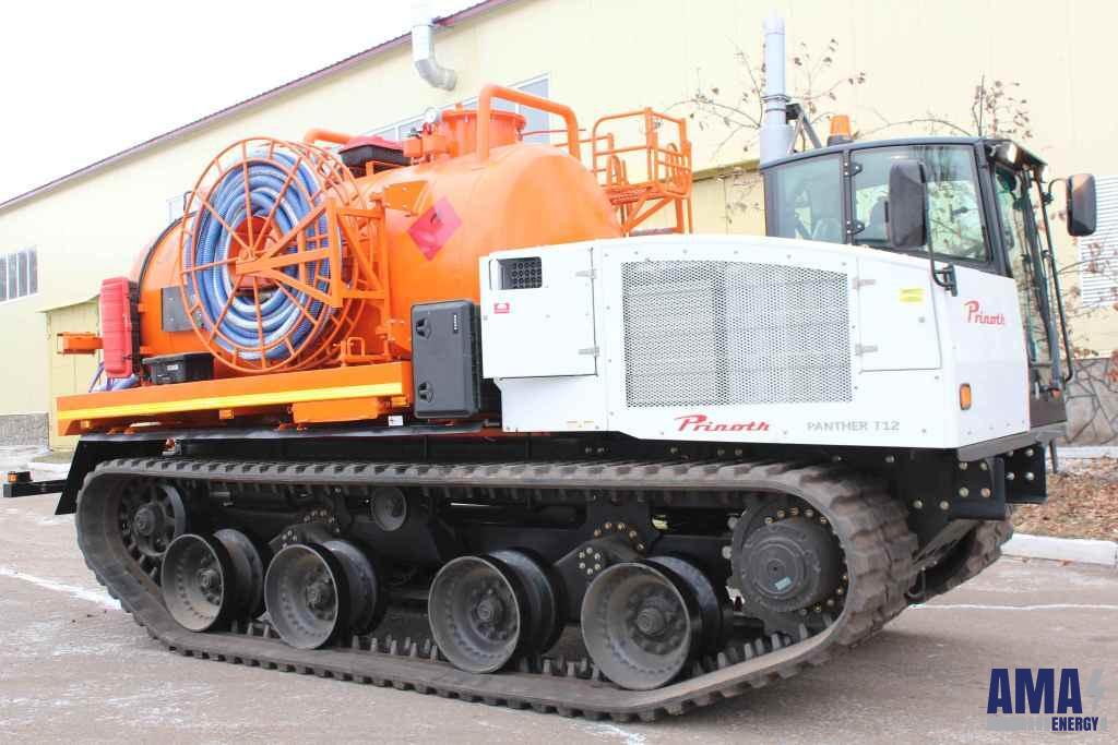 Oil Gathering and Injection Unit (USZN) on the Prinoth Panther Chassis ...
