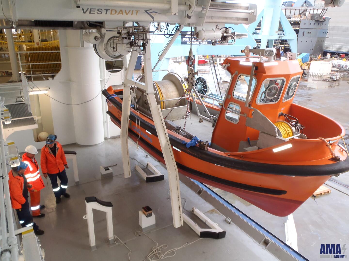 Telescopic DAVIT – TDB TYPE | AmasEnergy